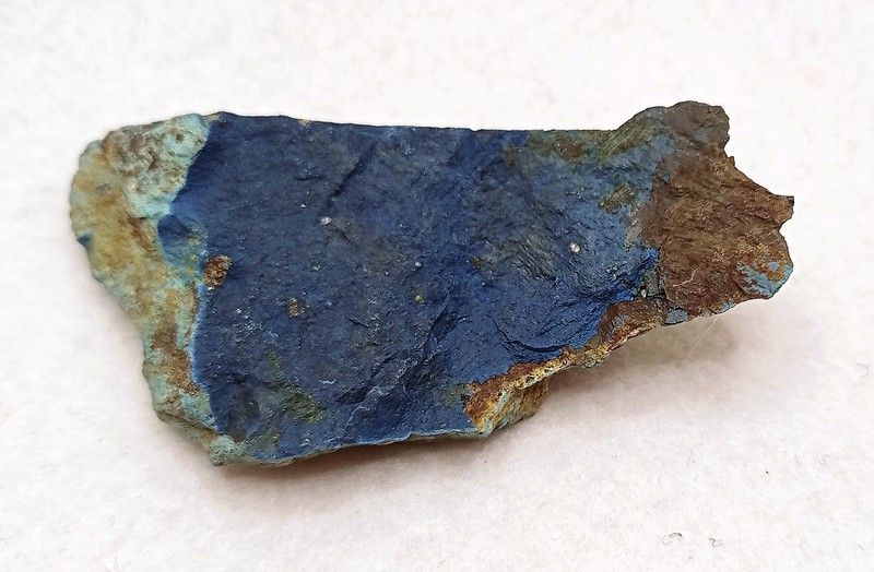 Ejemplar de Aerinita, de 69x33 mm. Midiendo de ancho 12 mm ...