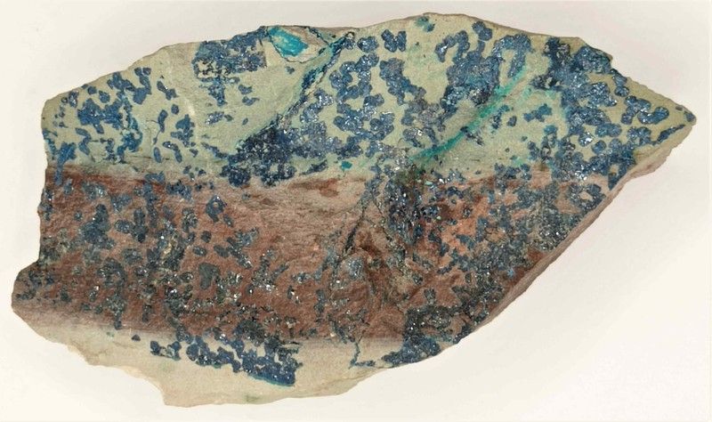 Cornetita sobre matriz — litosphera